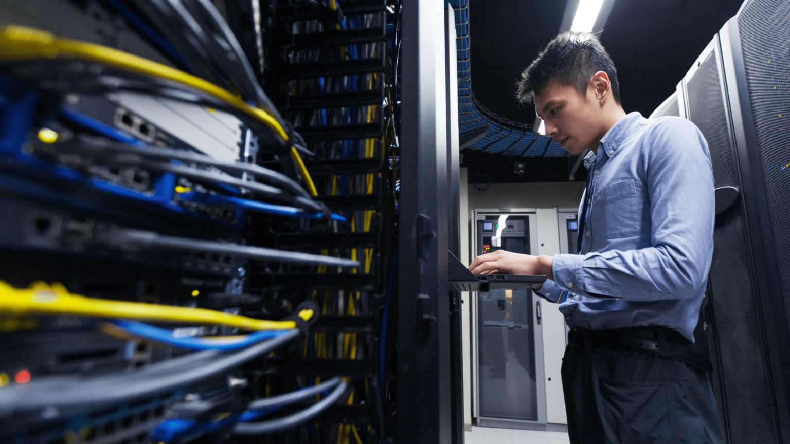 Data Center Operations Basics: The Essential Roles for Seamless ...